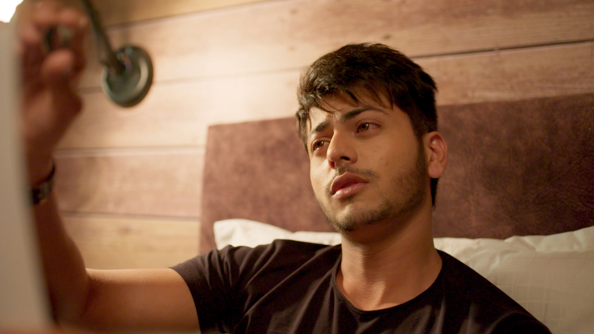 Watch Veer Gets The Ring Back from Hero: Gayab Mode On online - Sony LIV