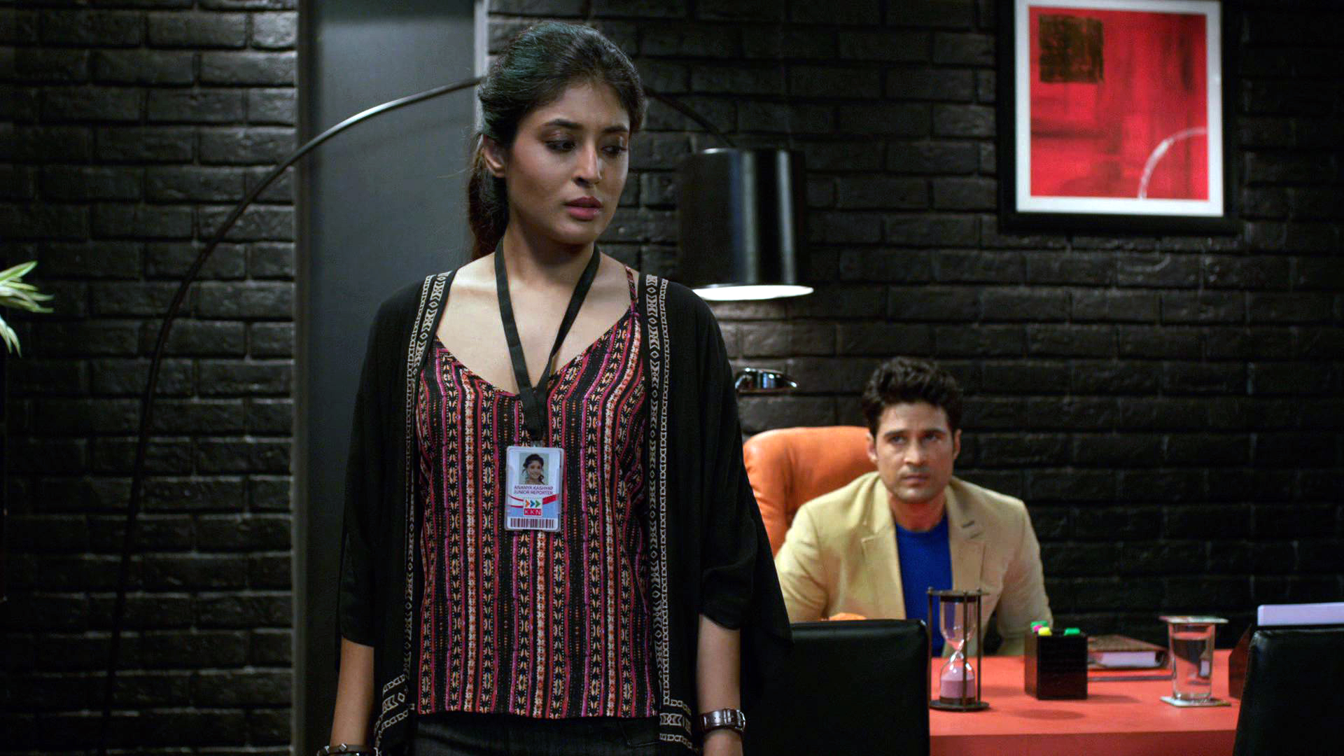 Watch Reporters Episode no. 49 TV Series Online - Hero Worship - SonyLIV