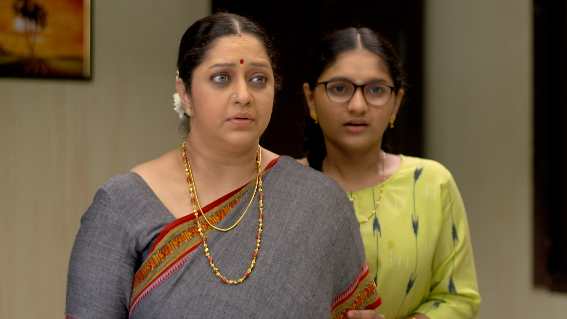 Watch Jivachi Hotiya Kahili Episode no. 58 TV Series Online - Ghor ...