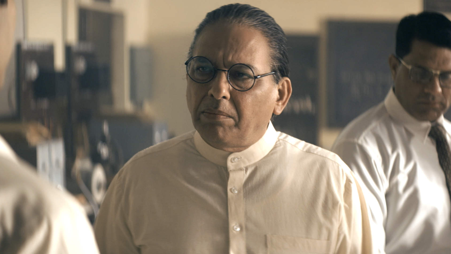 Watch Rocket Boys Season 1 Episode 5 Online - The Outsider - SonyLIV ...