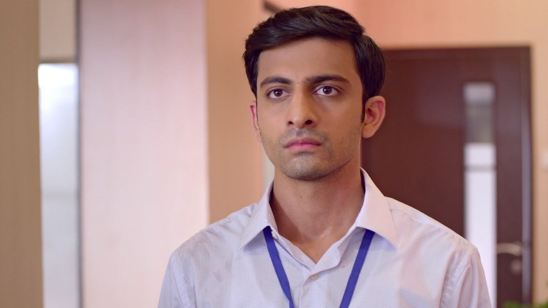 Watch Cubicles Episode no. 1 TV Series Online - Access Denied - Sony LIV