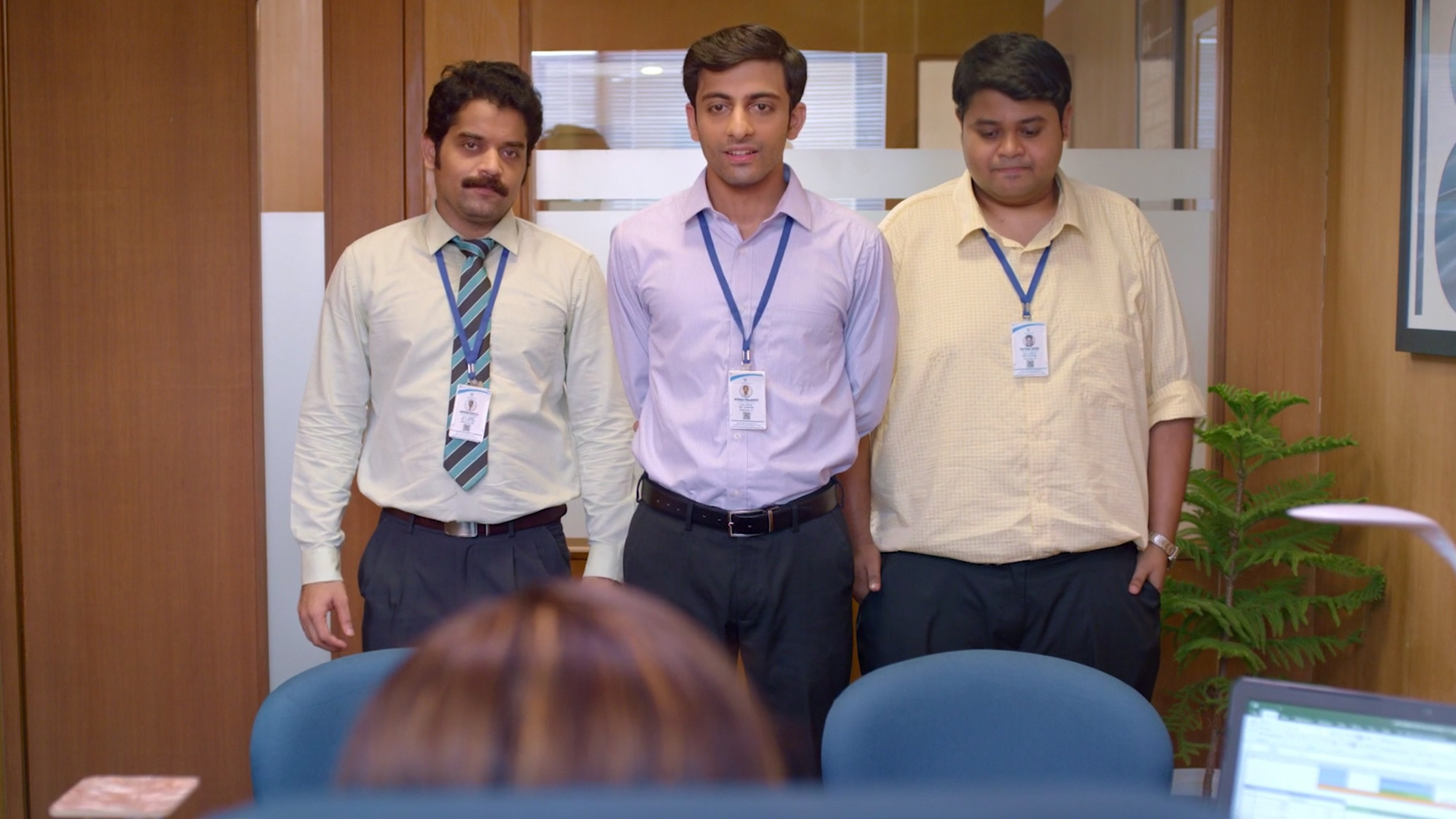 Watch Cubicles Episode no. 3 TV Series Online - Stand By - Sony LIV