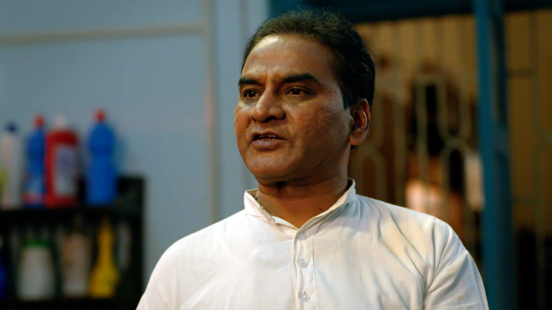 Watch Sab Satrangi Episode 45 TV Series Online - Keeping An Eye On ...