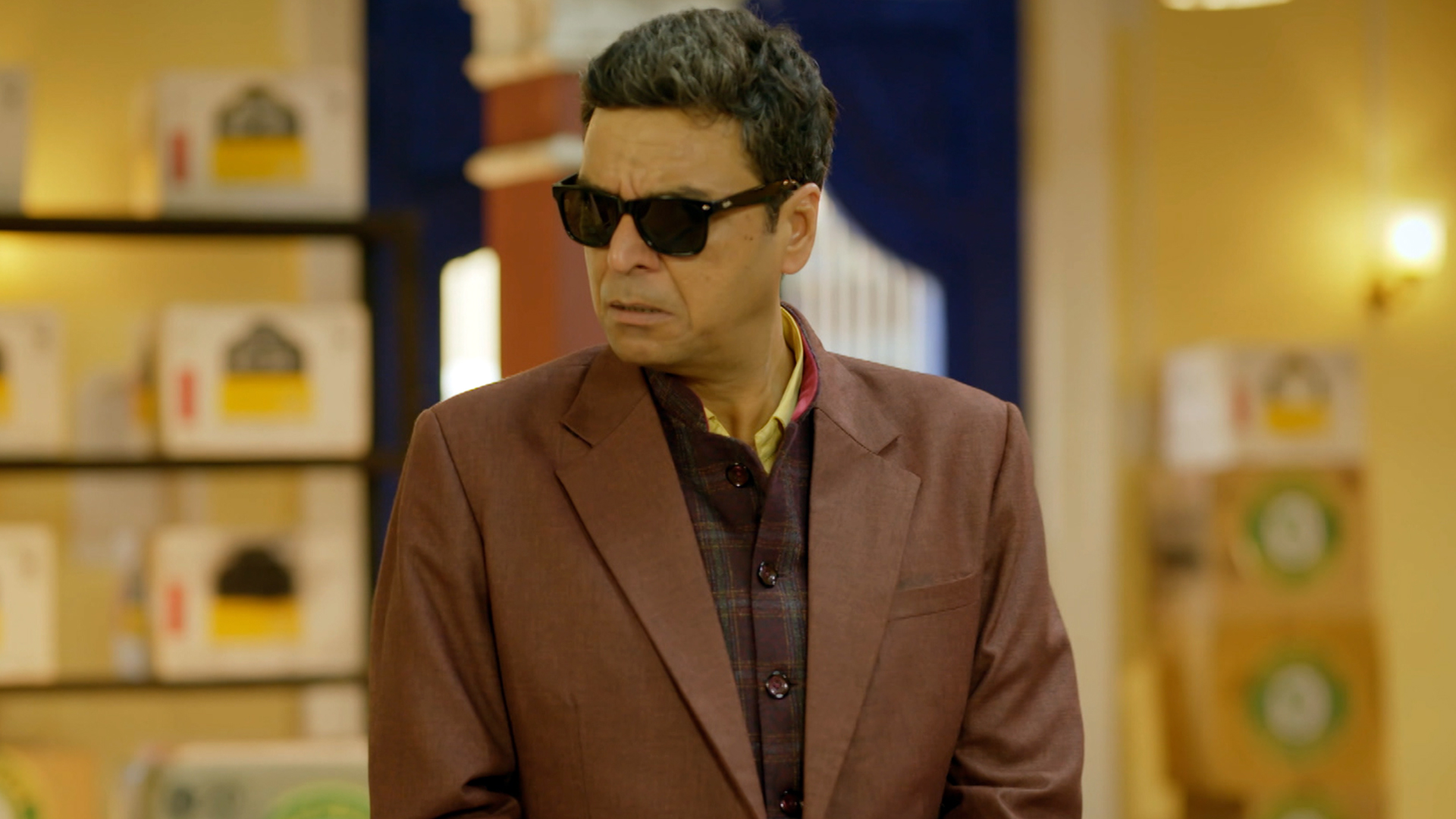 Watch Sab Satrangi Episode 46 TV Series Online - Sabka Intezaam Karenge ...