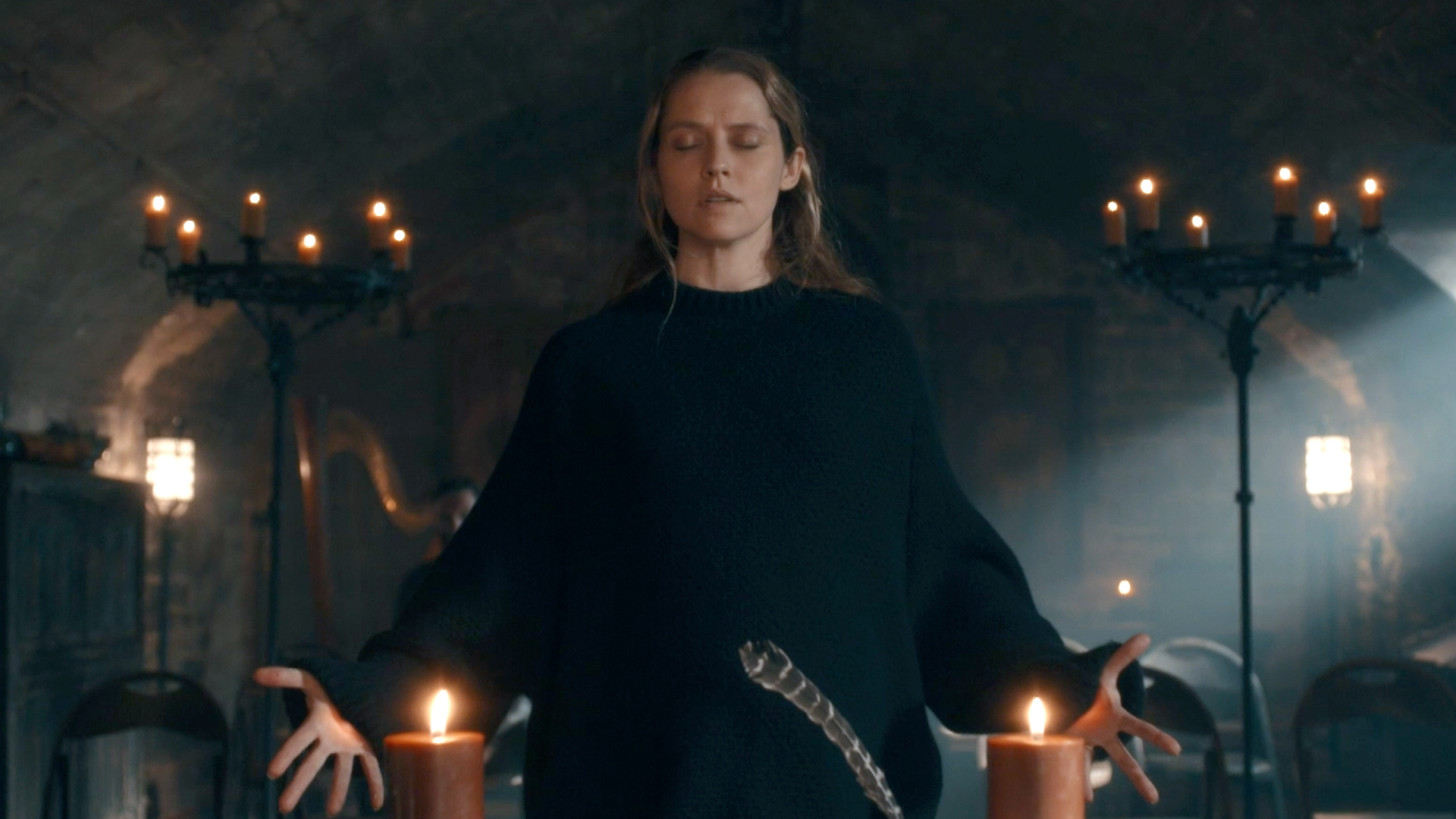 Watch A Discovery Of Witches Episode no. 4 TV Series Online - Episode 4 ...