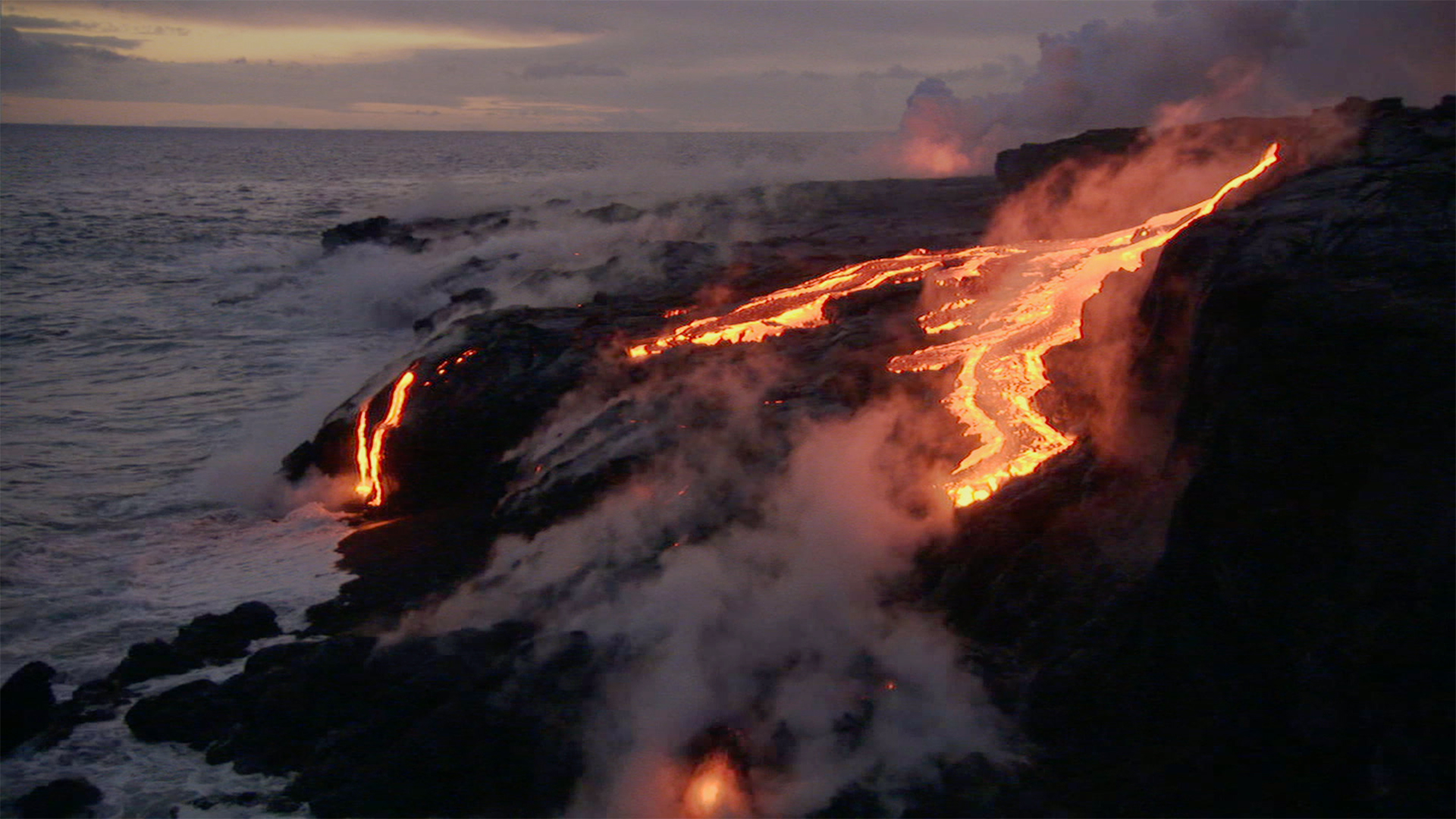 Watch South Pacific Episode no 4 Online - Ocean of Volcanoes - SonyLIV