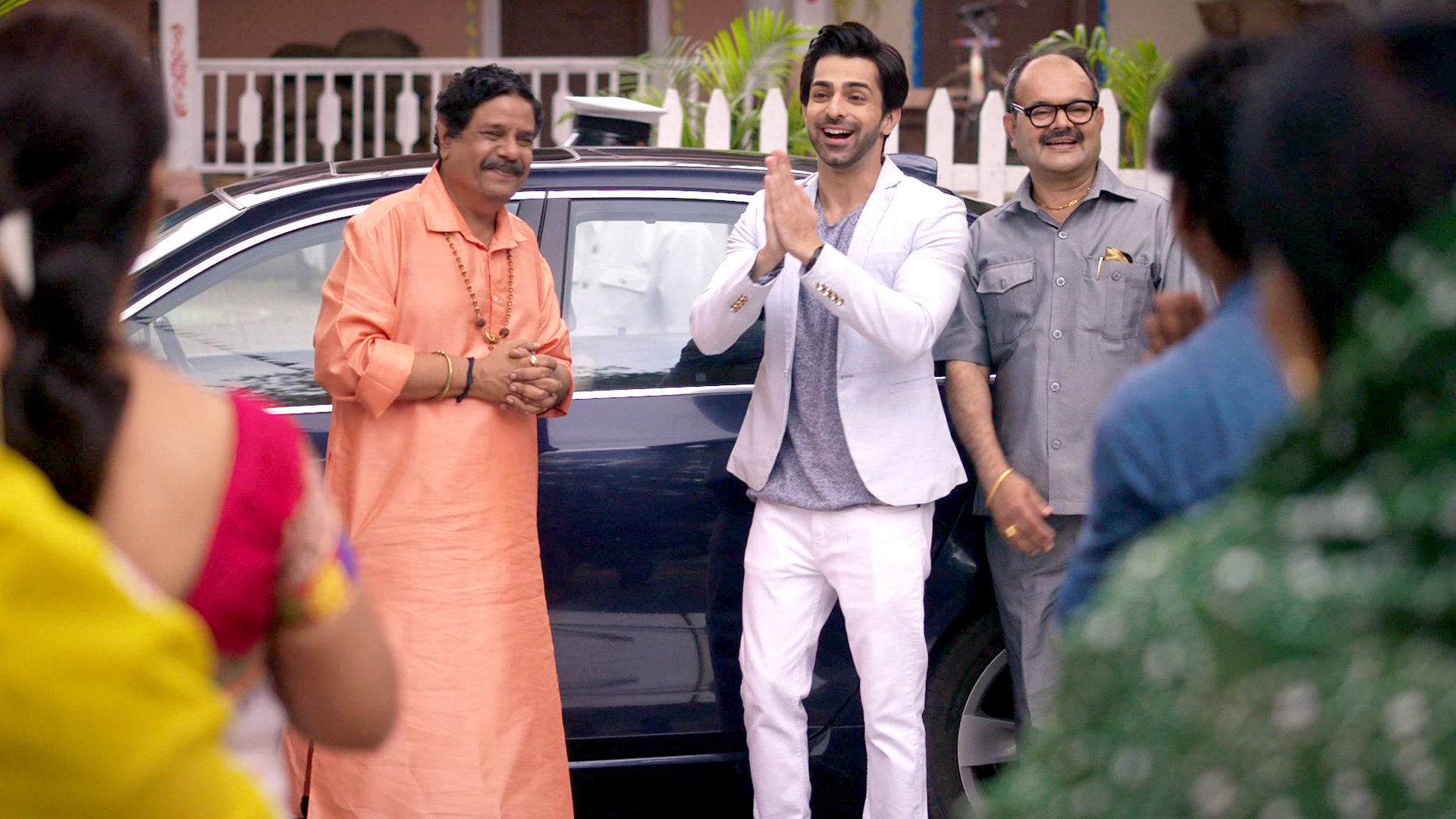 Watch Super Sisters Episode No. 6 TV Series Online - The Expose - SonyLIV