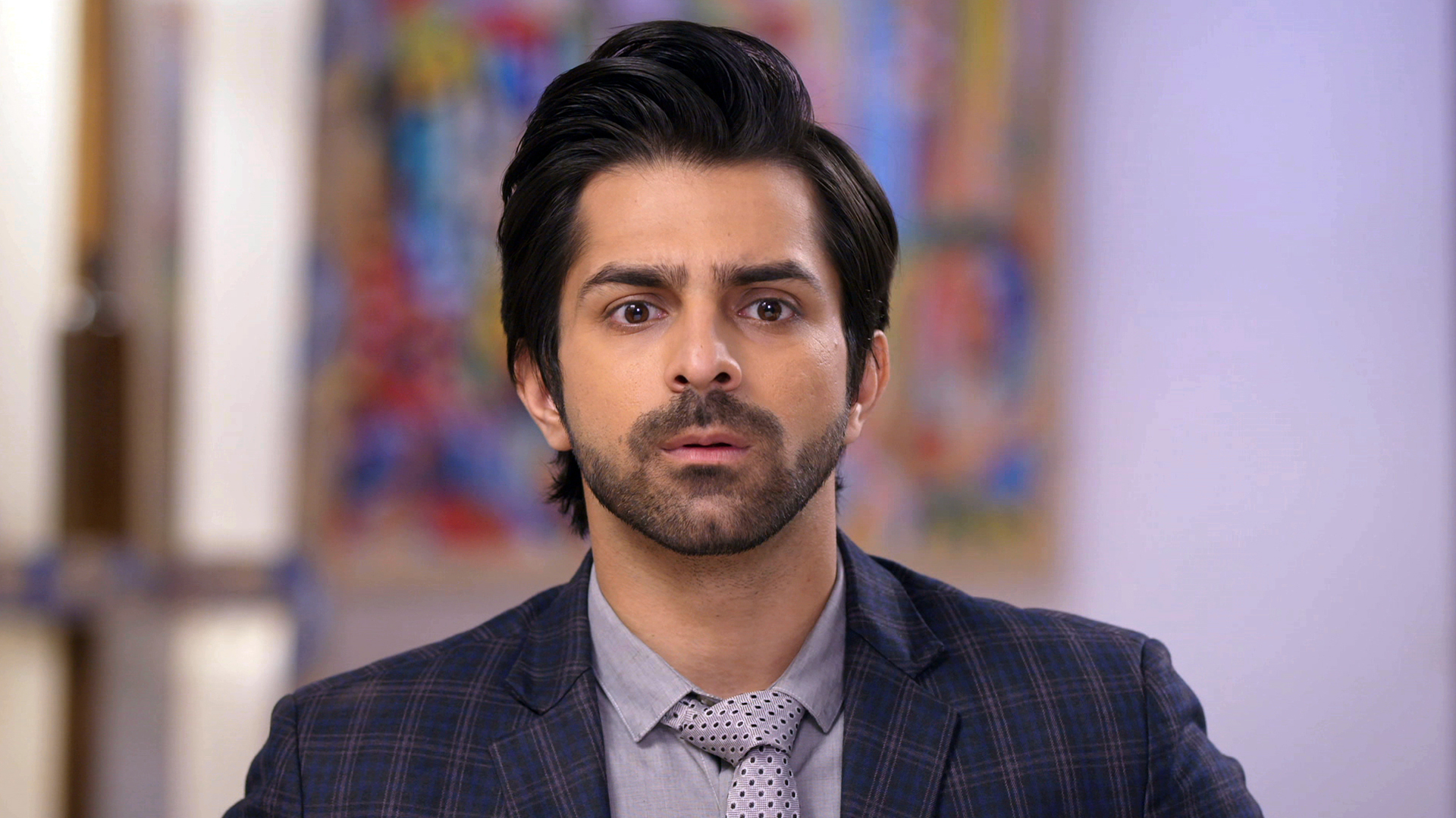 Watch Super Sisters Episode No. 55 TV Series Online - Haunted Painting ...