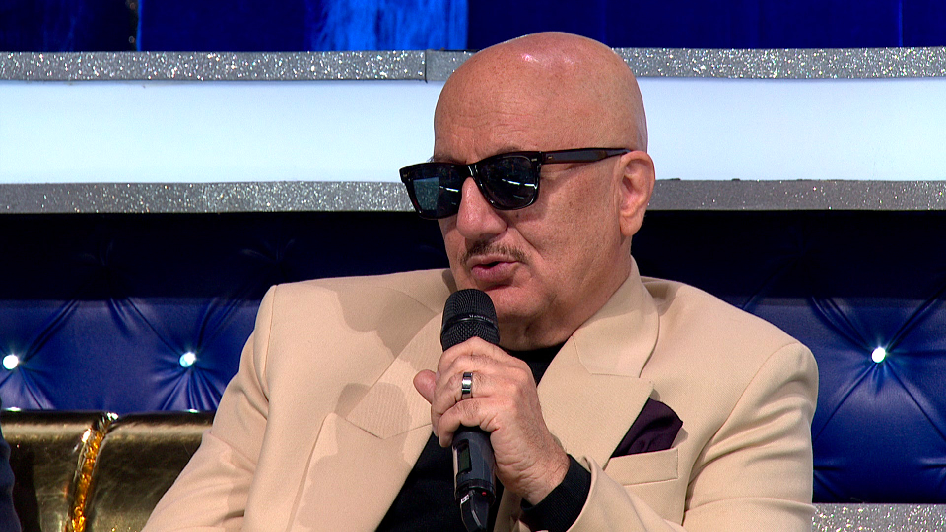 Watch Remembering The Legendary Mohammed Rafi from Indian Idol online ...