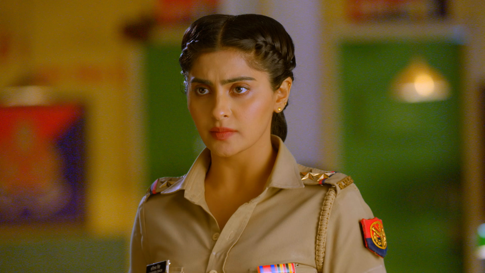 Watch Helping Shivani Get Justice from Maddam Sir online - SonyLIV