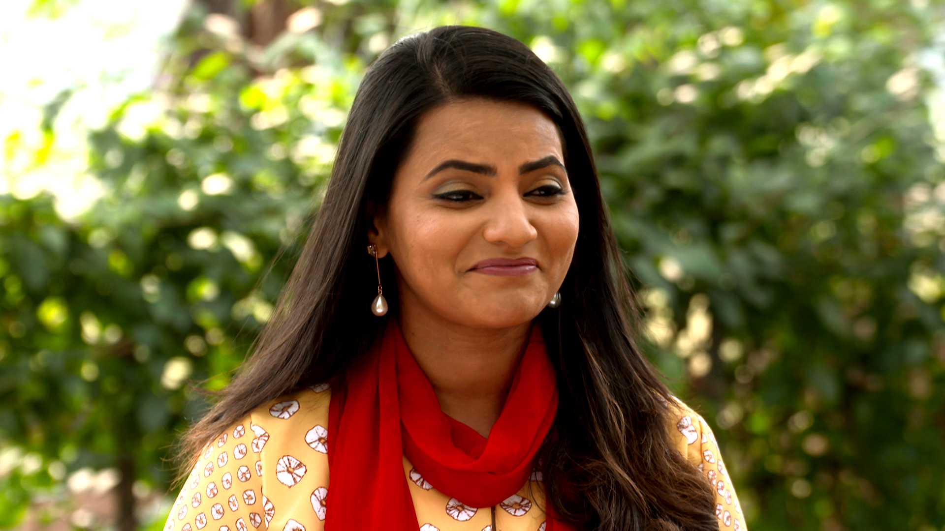 Watch Chotya Bayochi Mothi Swapna Episode 119 TV Series Online - Tichya Cheheryavar Zau Naka ...